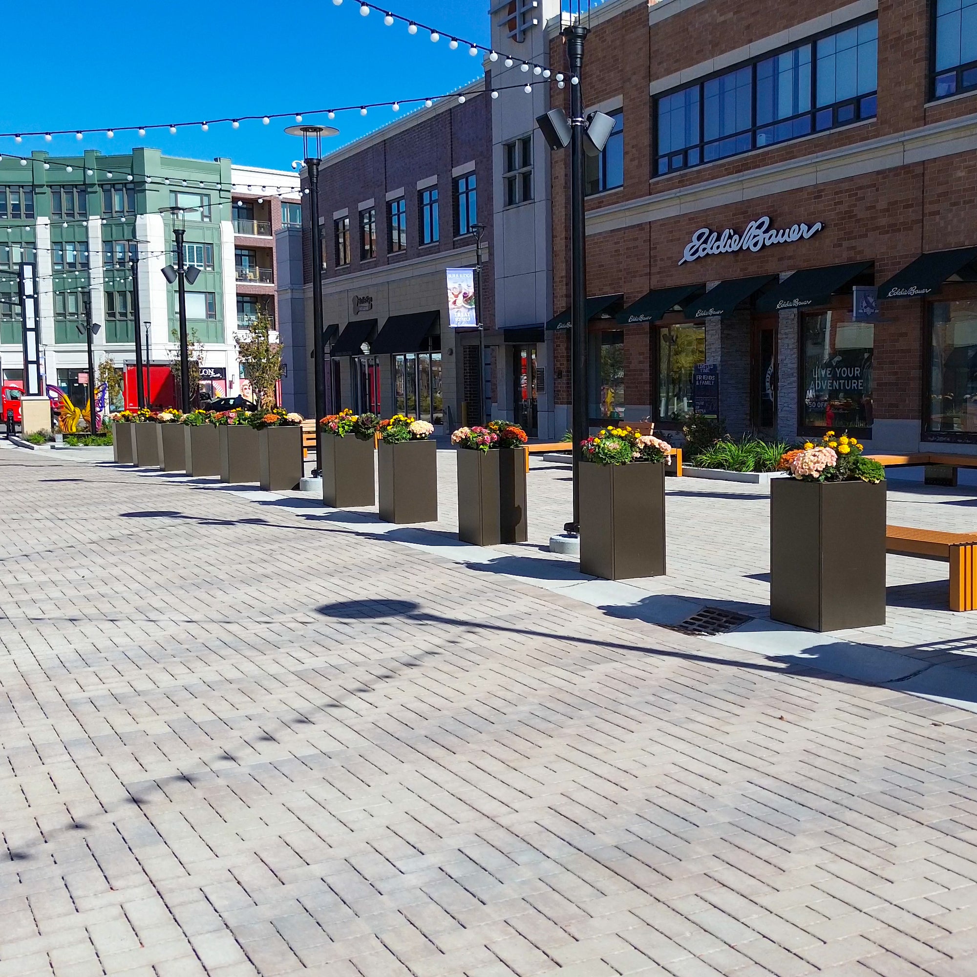 Fully Custom Planters | HIDEAWAY USA